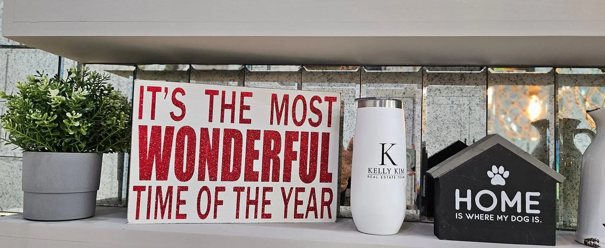 The Kelly Kim Real Estate Christmas vibe - KELLY KIM REAL ESTATE